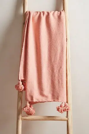 VERVE CULTURE Moroccan Tasseled Blanket - Rose Pink