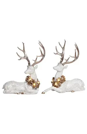 MARK ROBERTS Reindeer With Wreath - White