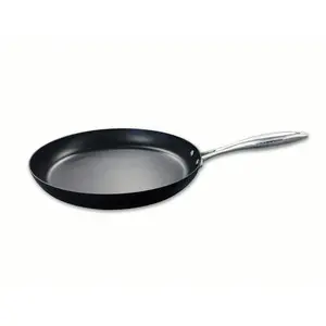SCANPAN Professional 12-1/2 Inch Fry Pan - Black