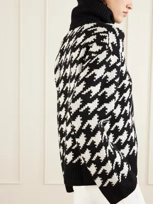 Perfect Moment Jacquard-knit Houndstooth Wool Turtleneck Sweater - Black