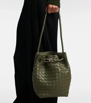Bottega Veneta Andiamo Intrecciato Small Bucket Bag - Green