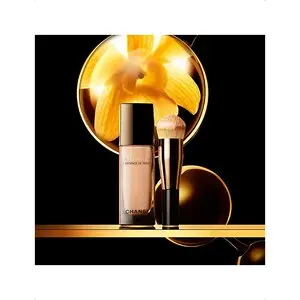 Chanel Sublimage L'essence De Teint Ultimate Radiance-generating Serum Foundation - B50