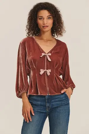Velvet By Graham & Spencer Elida Top - Gold