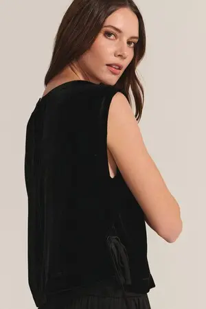 Velvet By Graham & Spencer Hadley Top