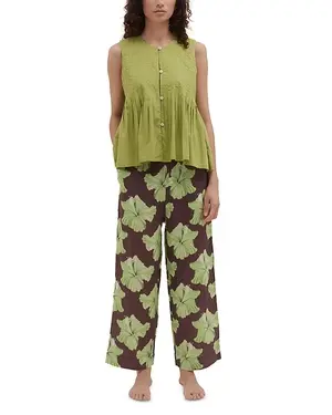 Desmond & Dempsey Cami & Pants Pajama Set - Grand Hibiscus Cocoa