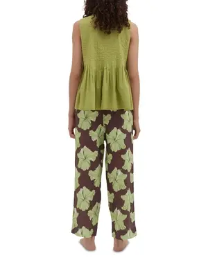 Desmond & Dempsey Cami & Pants Pajama Set