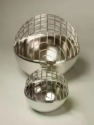 EDITIONS MILANO Magellano Grid Spherical Vase