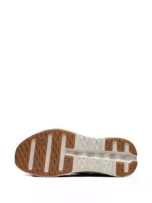 On Cloudsolo Logo Detail Sneakers