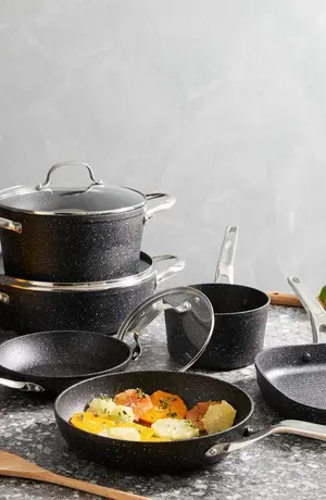 CUISINE::PRO® Ironroc™ 9-piece Cookware Set