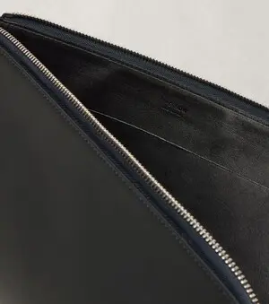 THE ROW Portfolio Leather Pouch - Black