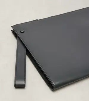 THE ROW Portfolio Leather Pouch - Black