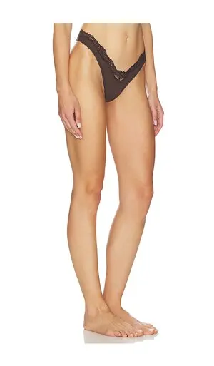 SKIMS Fits Everybody Lace Dip Thong In Brown - Espresso