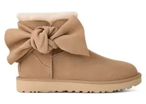 UGG Classic Mini Bow Boot