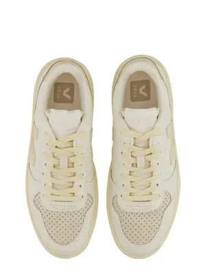 VEJA V-10 Sneakers - Nude