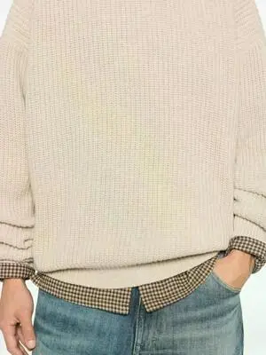 LC23 Ribbed Crew Neck Sweater