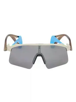 Oakley Geometric Frame Sunglasses - Neutrals