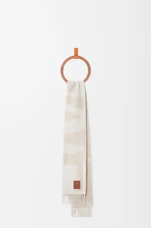 Loewe Scarf In Cashmere - Light Beige/beige