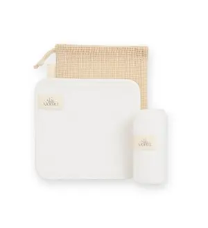 SKIN MANTRA Let Glow Bamboo + Cotton Facial Cleansing Cloths - White