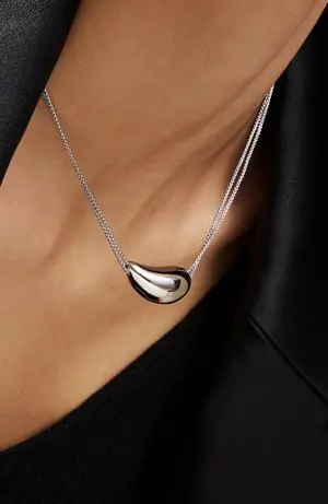 RETRO CHIC Drop Pendant Necklace - Silver
