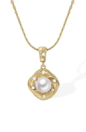 RETRO CHIC Canary Shell Pearl Pendant Necklace