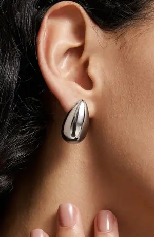 RETRO CHIC Ymir Drop Earrings - Silver