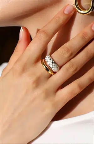 RETRO CHIC Architectural Ring