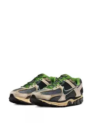 Nike Zoom Vomero 5 Trainers