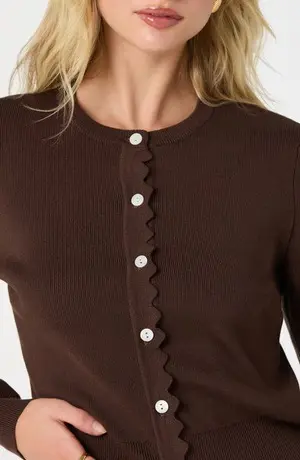Astr The Label Scalloped Placket Crop Cardigan - Brown