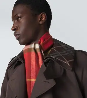 Burberry Check Fringed Cashmere Scarf - Red