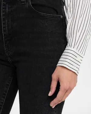 FRAME The Ruler Straight Leg Jeans
