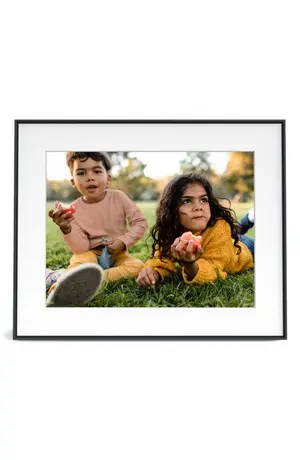AURA FRAMES Walden 15-inch Digital Photo Frame - Ink With Textured Mat