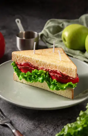 SOUTHLAKE GIFTS Bacon Lettuce Tomato Sandwich Candle