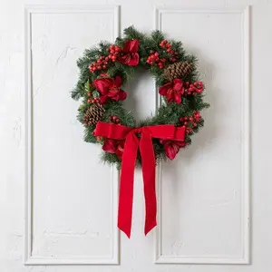 COCOBELLA Natalee Holiday Wreath - Red
