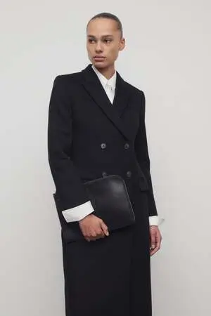 THE ROW Medium Leather Wristlet - Black
