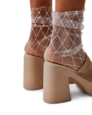 HIGH HEEL JUNGLE Faux Diamonds & Pearls Sheer Socks - White
