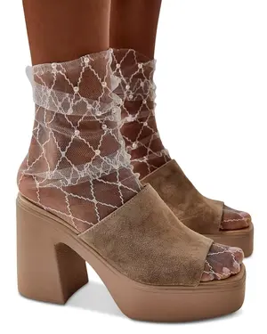 HIGH HEEL JUNGLE Faux Diamonds & Pearls Sheer Socks - White