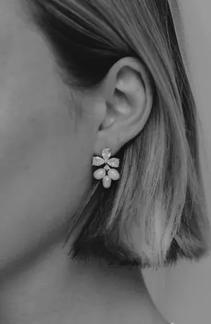 UNTAMED PETALS Windsor Pearl Drop Earrings