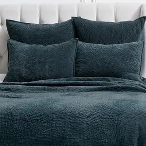 ELISABETH YORK 20" X 26" Vela Ink Cotton Shammachine Washable