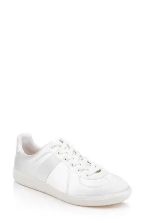 Badgley Mischka Lace Sneakers For Women