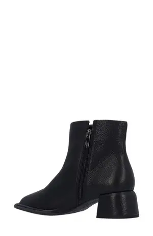 L'AMOUR DES PIEDS Nuvora Block Heel Bootie - Black