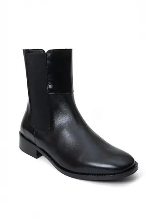 MENINA STEP Balmoral Leather Chelsea Boot - Black