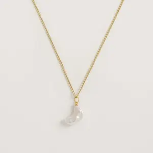 FREYA ROSE Moon Pendant Necklace - Pearl