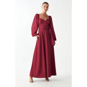 WILLA Knoll Midi Dress