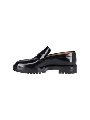 MAISON MARGIELA Tabi Loafers