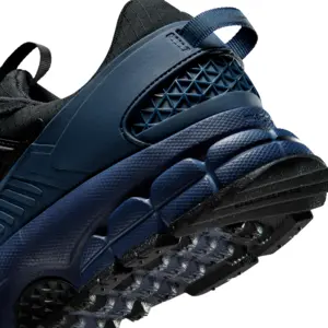 Nike Zoom Vomero Roam Winterized Shoes - Blue