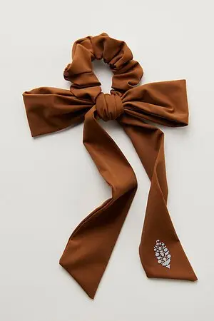 Free People Pirouette Bow Scrunchie - Chocolate
