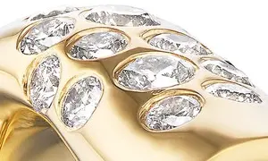 UNIFORM OBJECT 18k Gold Clustered Diamond Ring