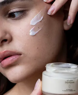 DR. LARA DEVGAN Intensive Pigment Corrector - None