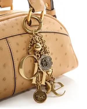 Chloé Small Stippled Leather Bowling Bag - Bleached
