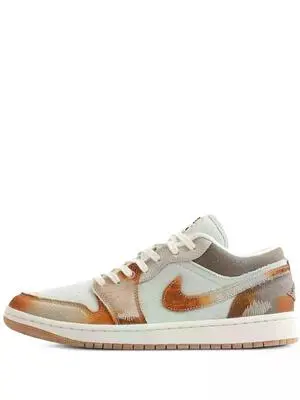 JORDAN Air 1 Low-top Sneakers